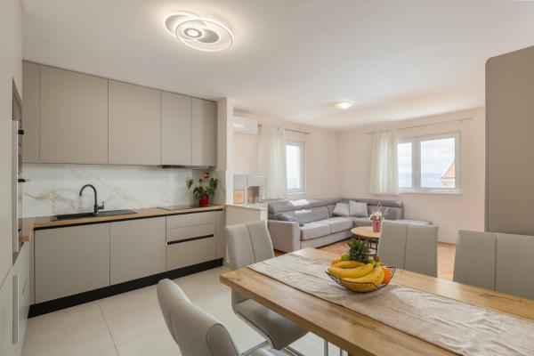 Cozy Apartment Orchid With Free Parking - Makarska Riviera