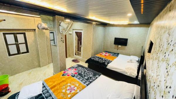 Spiritual Home Stay - Mughalsarai