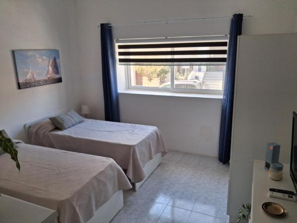 56, Windchimes - Malta
