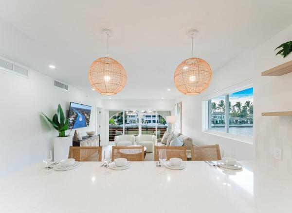 The Spanish River - 2br Waterfront Boca - Boca Raton, FL
