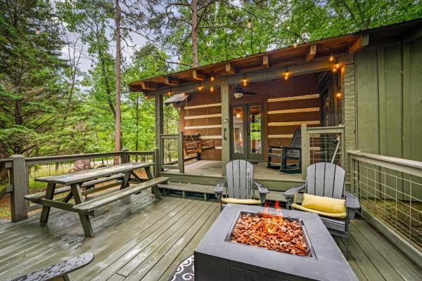 Eclectic Cabin - 5 Mins To Desoto Park & Falls - Mentone, AL