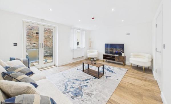 Charming Wootton - St Neots