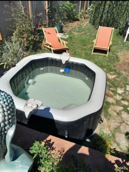 Chambre Calme Avec Vue Sur Le Jardin, Idéale Pour Une Pause Nature Proche Du Centre De Chartres - Chartres