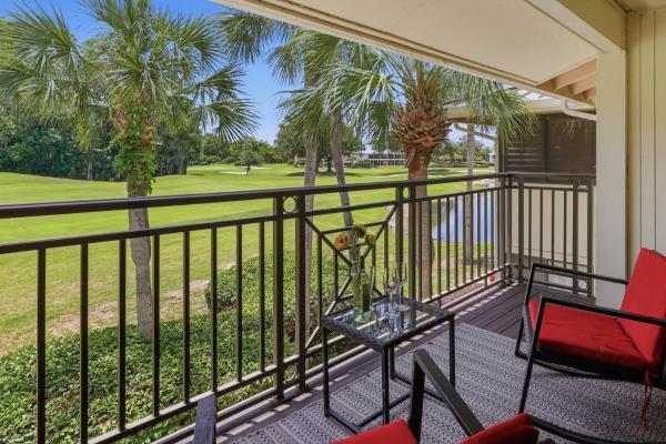 14th Hole Golf Course Views! - Florida