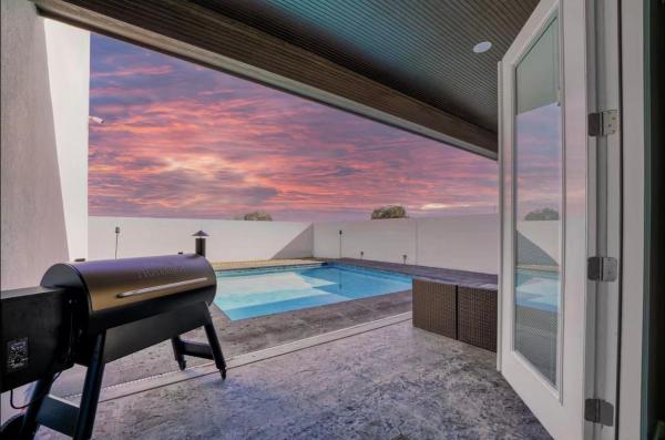 The Smart Home, Pool Paradise, 5min To Utrgv, 4br 3ba - Nuevo Leon