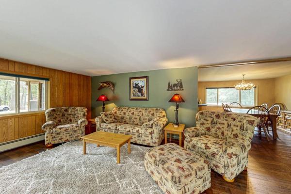 Wild Bear Retreat - St. Germain, WI