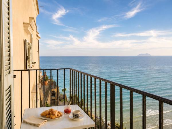 Domus Flavia - Vista Mare, Centro Storico, Tramonto Indimenticabile - Sperlonga