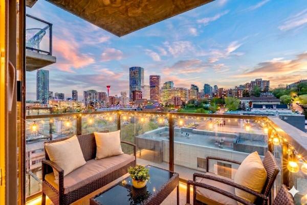 Calgary Tower View With Rooftop Patio & Ug Parking - Calgary