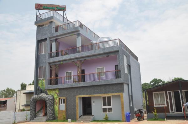 Jp Glamping Resort - Yelagiri