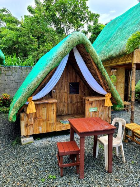 Itawis Resort - Nature Chalet - Tagaytay