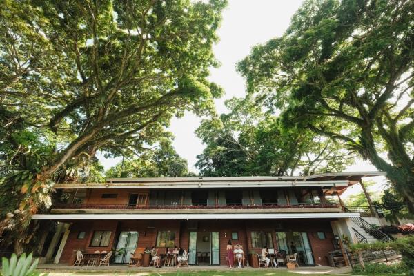 Adlawon Vacation Farm - Philippines