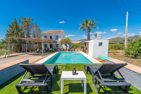 Cubo's Lorente Rural House - Álora