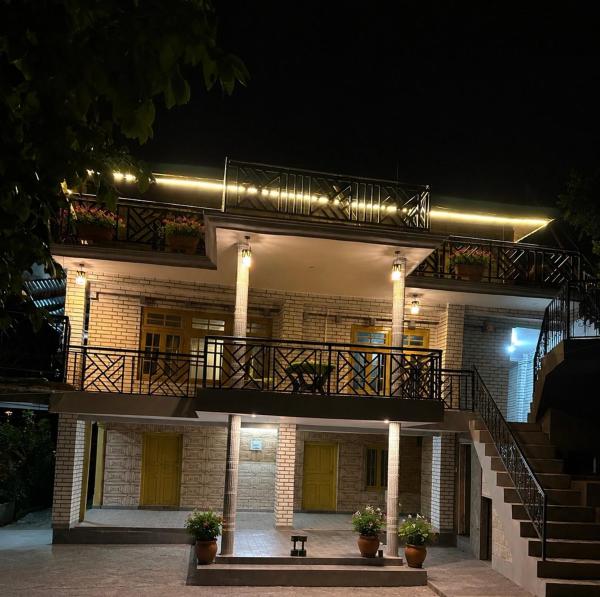 Mandala House & Café With Mud House Retreat - Mandi
