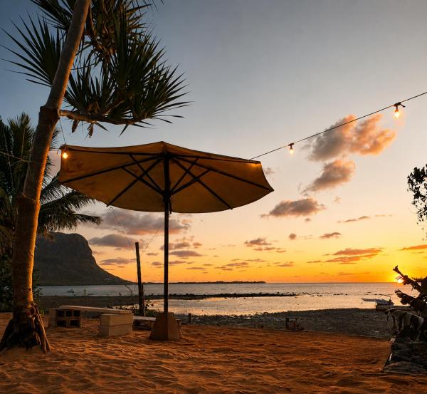 Private Seafront Suite, Sunset Terrace, Exclusive 2-unit Retreat - 模里西斯