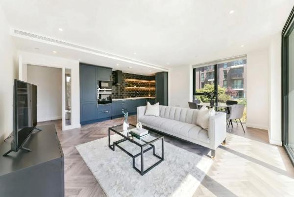 New | Luxury 2bd/2b Apartment Wapping - Bromley