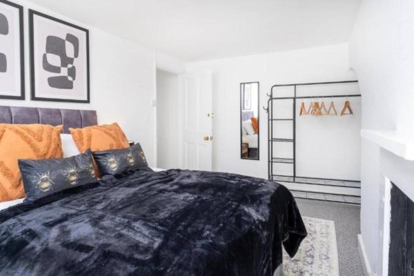Central Stroud 3-bedroom Flat With Fast Wifi - Stroud, UK