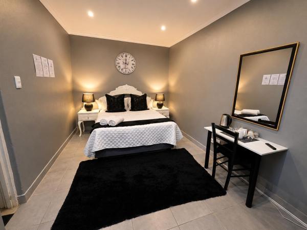 Zhantique Guest House 2- Unit 7 - Boksburg