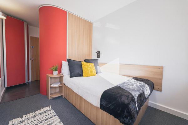 Modern En-suites At Oxford For Students Only! - Buckinghamshire