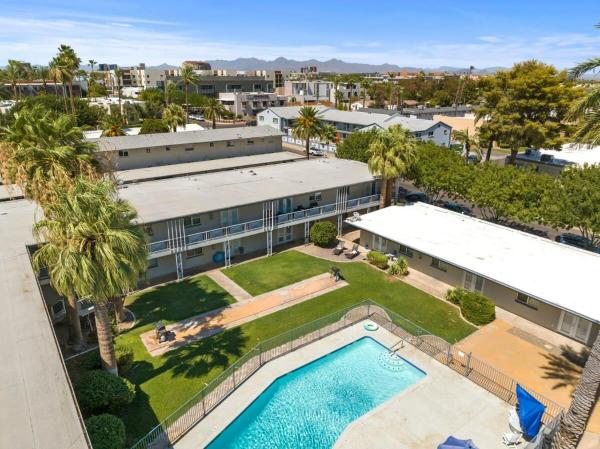2bd Walk Out To Pool Old Town Scottsdale Paradise - Scottsdale, AZ
