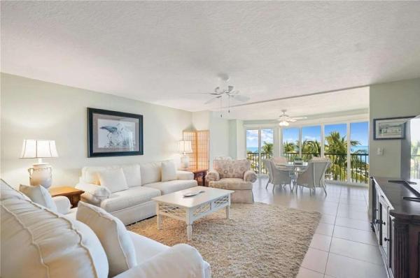 Islamorada Oceanfront Luxury Living - Islamorada, FL