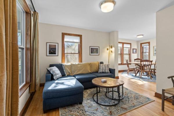 The Longfellow Bungalow - Saint Paul, MN
