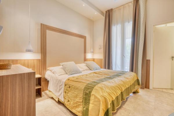 Hotel Everest - Bar E Ristorante - Gabicce Mare
