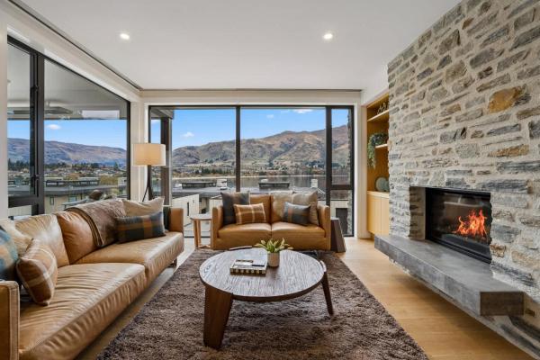Lakeside Bliss Luxury 3 Bedroom Apartment - Wanaka