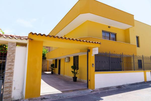 Petrarca Guest House Appartamento Capri - Mondragone