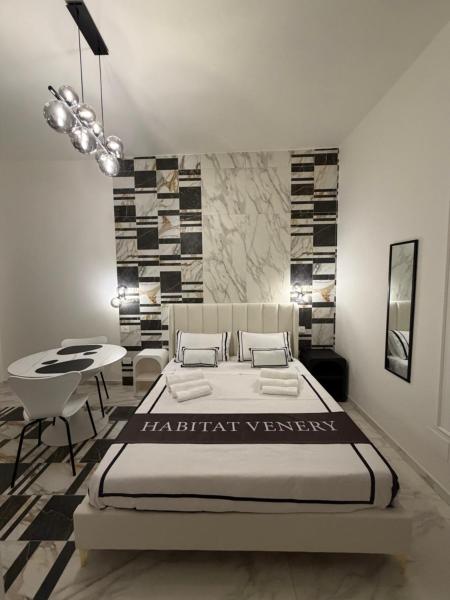 Habitat Modern Venery - Aversa