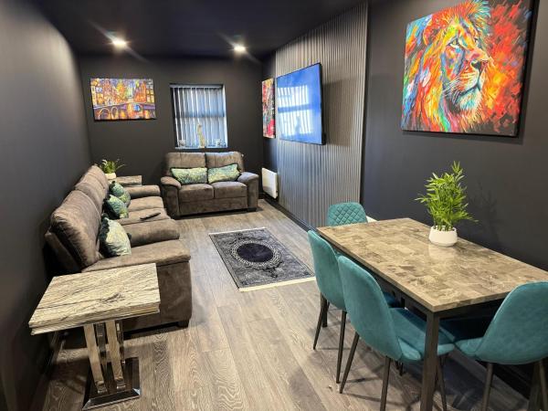 The Lane Bar And Boutique Apartments - Liverpool