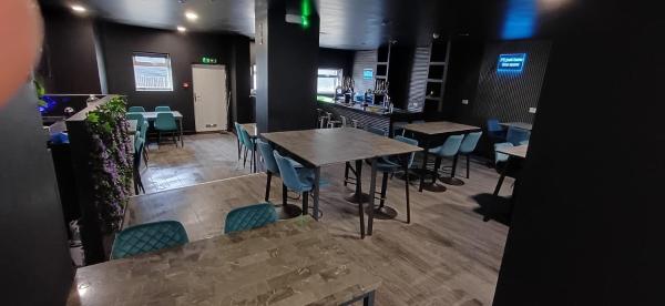 The Lane Bar And Boutique Apartments - Guernsey