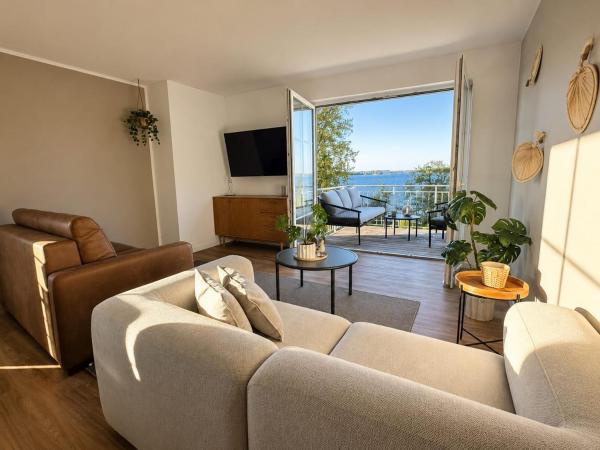 Bei Plön Mit Seeblick Und Großem Balkon - Preetz