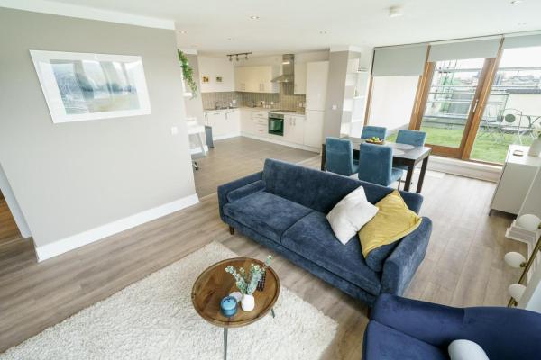 Stunning Penthouse W Large Terrace And City Views - Pass The Keys - Carrickfergus