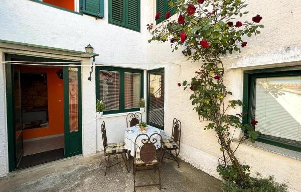 2 Bedroom Gorgeous Home In Grizane-belgrad - Selce