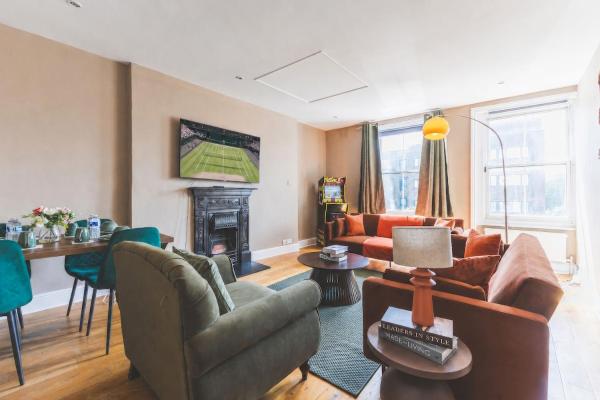 Kensington Apt W Hot Tub, Arcade, Terrace, Hosts 6 - Kingston upon Thames