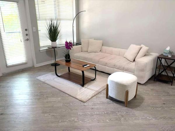 Sunny 2br Magnolia Escape Pool Gym & Location - Stagecoach, TX