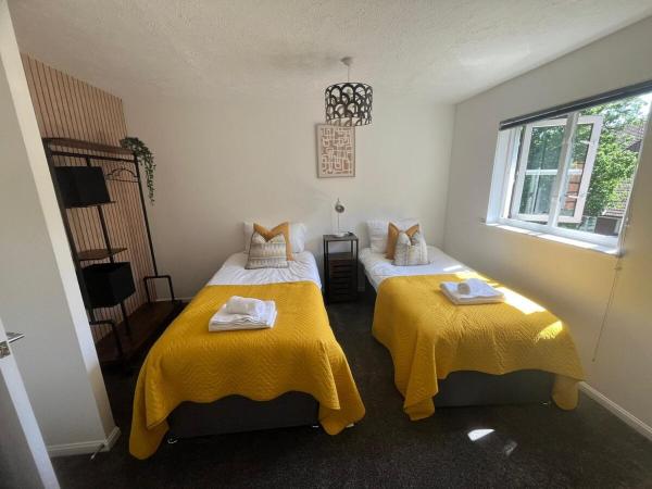 2 Bedroom Apartment Crawley Parking Wi-fi Gatwick - Crawley