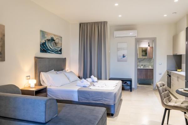 Courtyard Breeze Studio By The Port - Heraklion