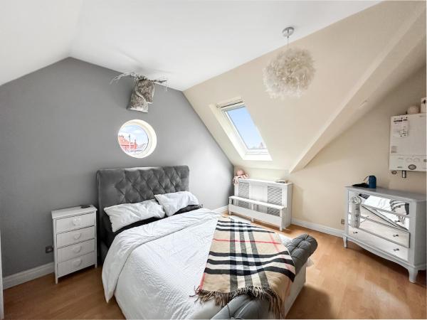 Charming Hideaway | Parking | Near Hospital - Harrogate