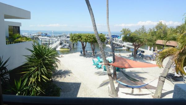 C14 Moon Bay - Key Largo, FL