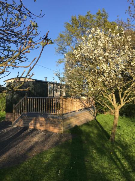 Elgars Luxury Shepherds Huts - West Midlands