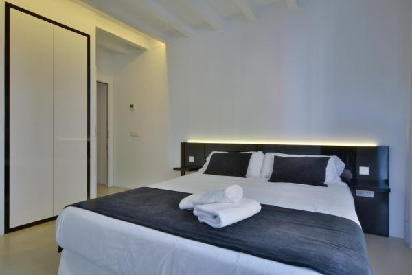 Lonja Suites Apartments - Palma