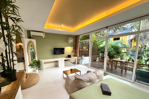 Beach Jungle - Ko Chang