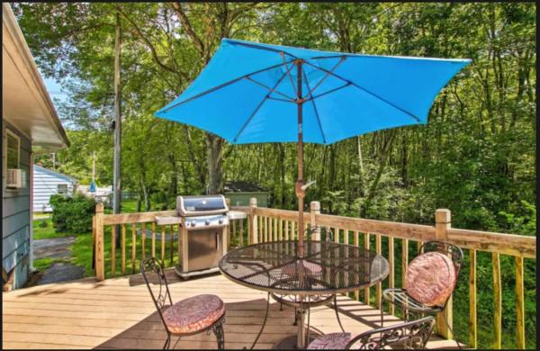 Vacation Cottage In The Heart Of Narragansett - Rhode Island