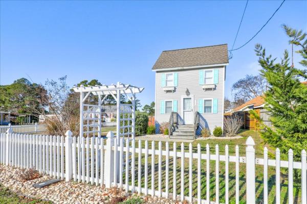 Avas Beach Cottage - Chincoteague, VA
