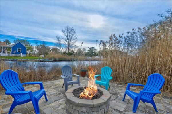 Beachgrass Bungalow - Chincoteague, VA
