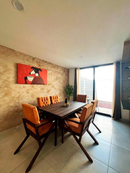 Nueva Y Hermosa Casa Privada Céntrica Con Alberca Y Terraza - イラプアト