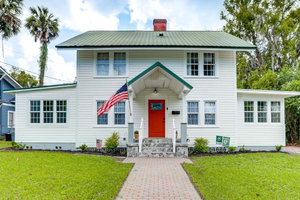Walk To Historic Dwtn! Nice Quiet Neighborhood! - DeLand, FL