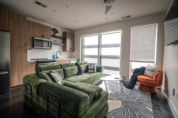 The Green Haus Luxury 1br In West Midtown - Buckhead, GA