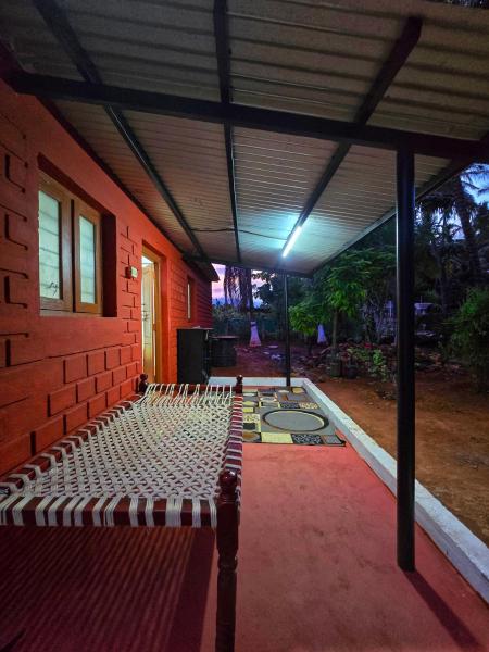 Budget - Dorm Near Isha Foundation - Tamil Nadu